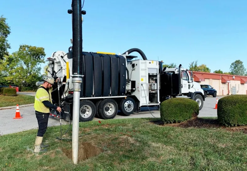 Industrial Machine - Mud Dog Vacuum Excavator